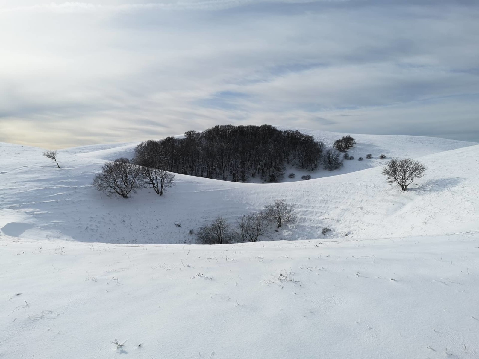Neve sul Mortaro, lo spettacolo del Monte Subasio imbiancato (foto ...