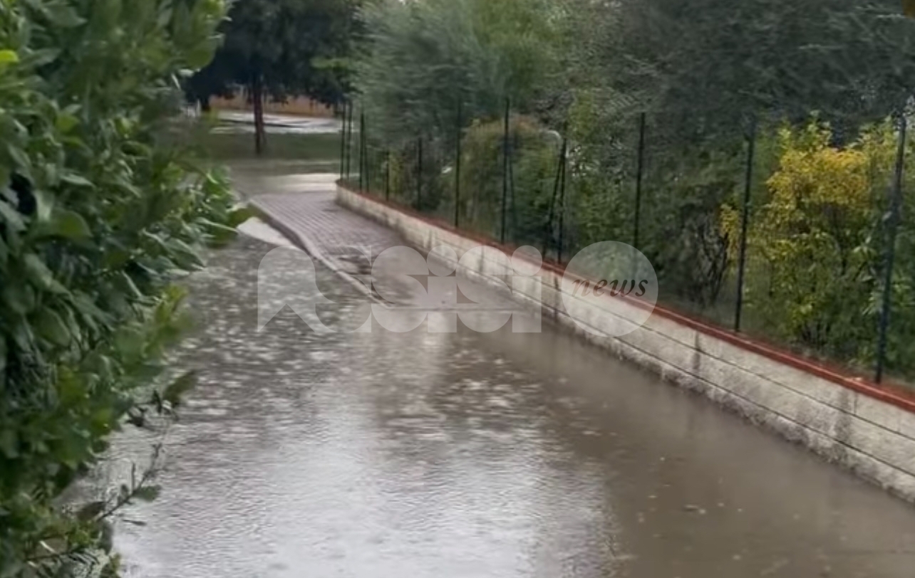 Violento acquazzone a Ferragosto, disagi e segnalazioni nell’assisano e ...