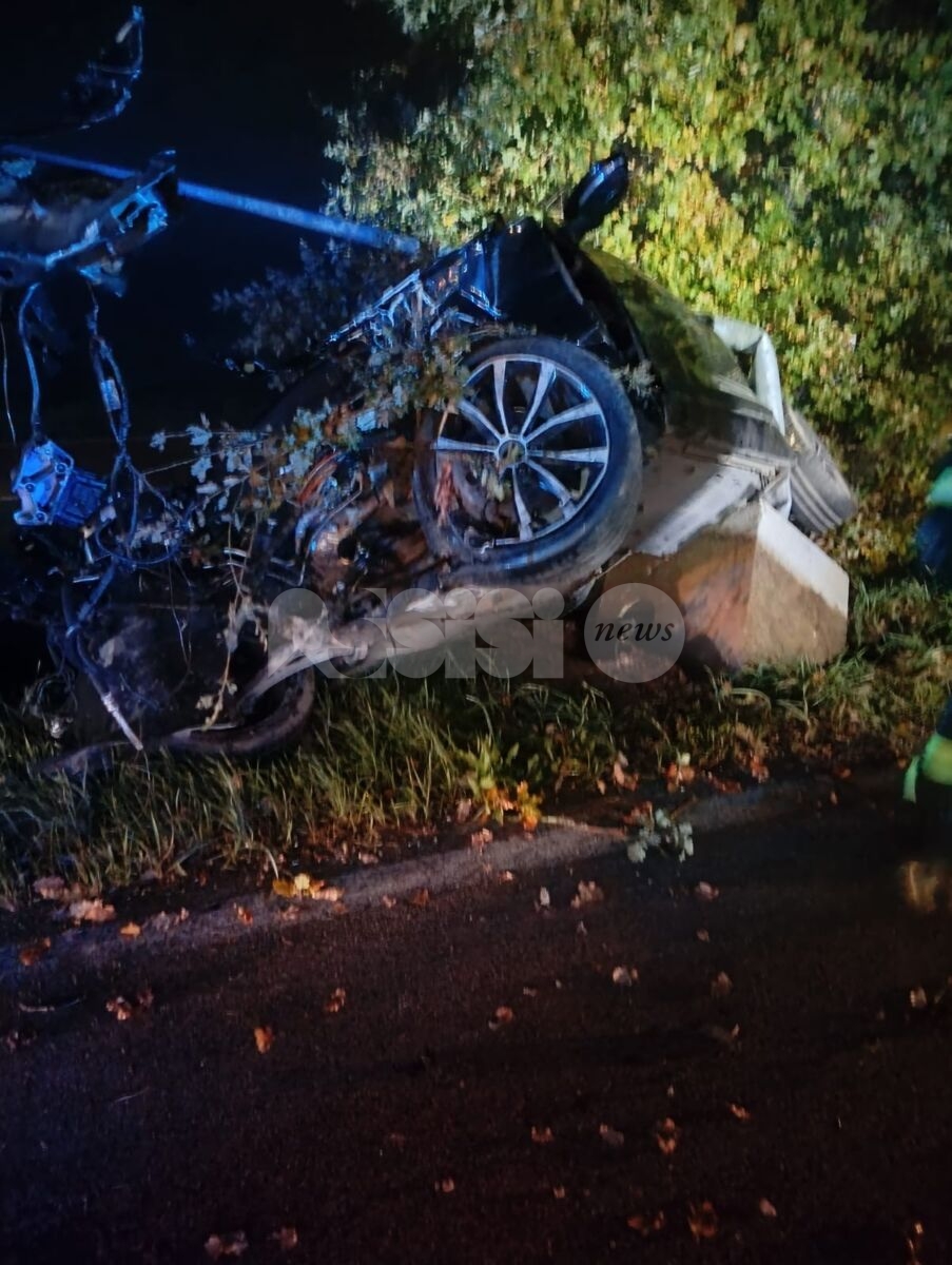 Brutto incidente nella notte fra Santa Maria degli Angeli e Rivotorto ...